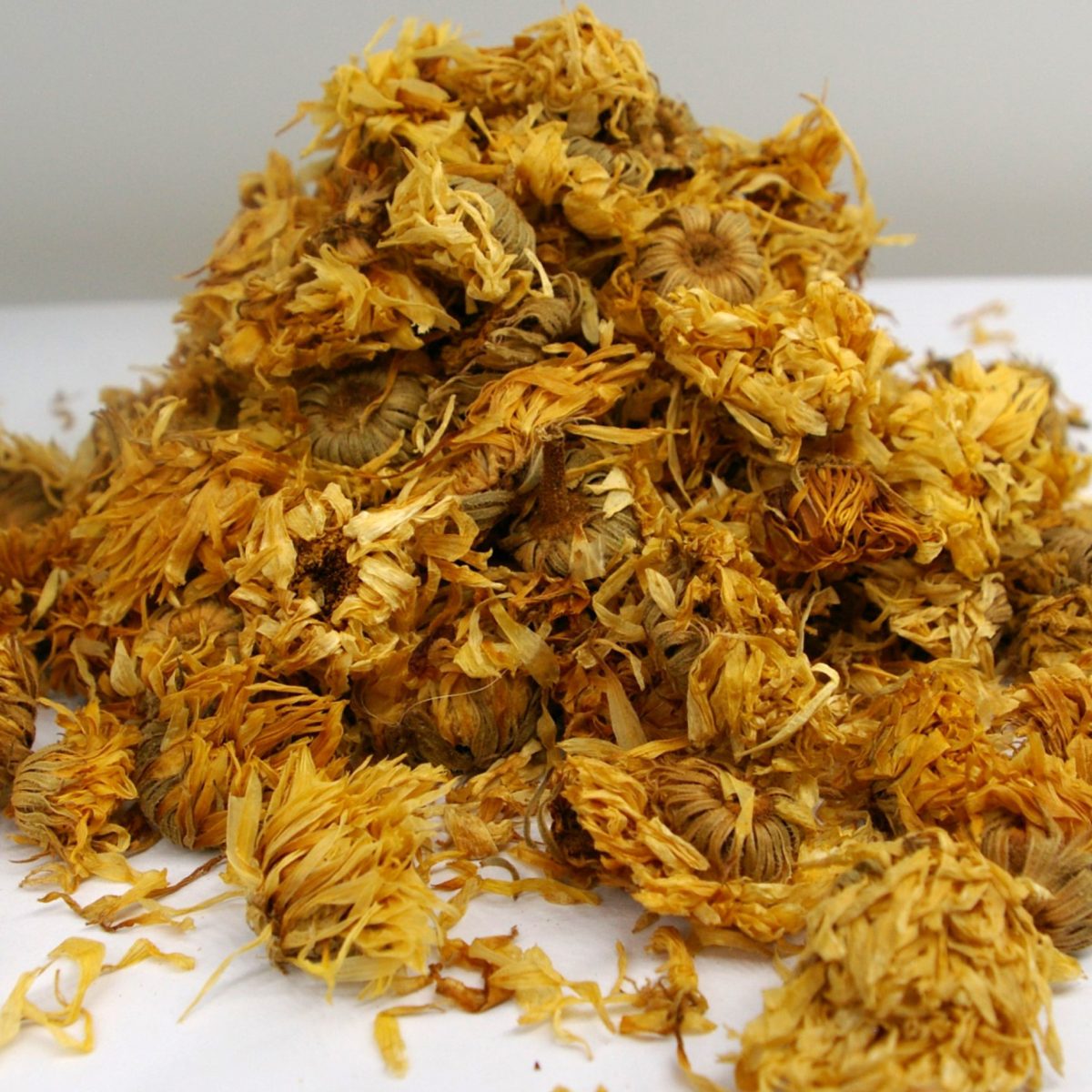 Yarrow Tea (Achillea Millefolium) - Online Tea Shop - Herb Valley